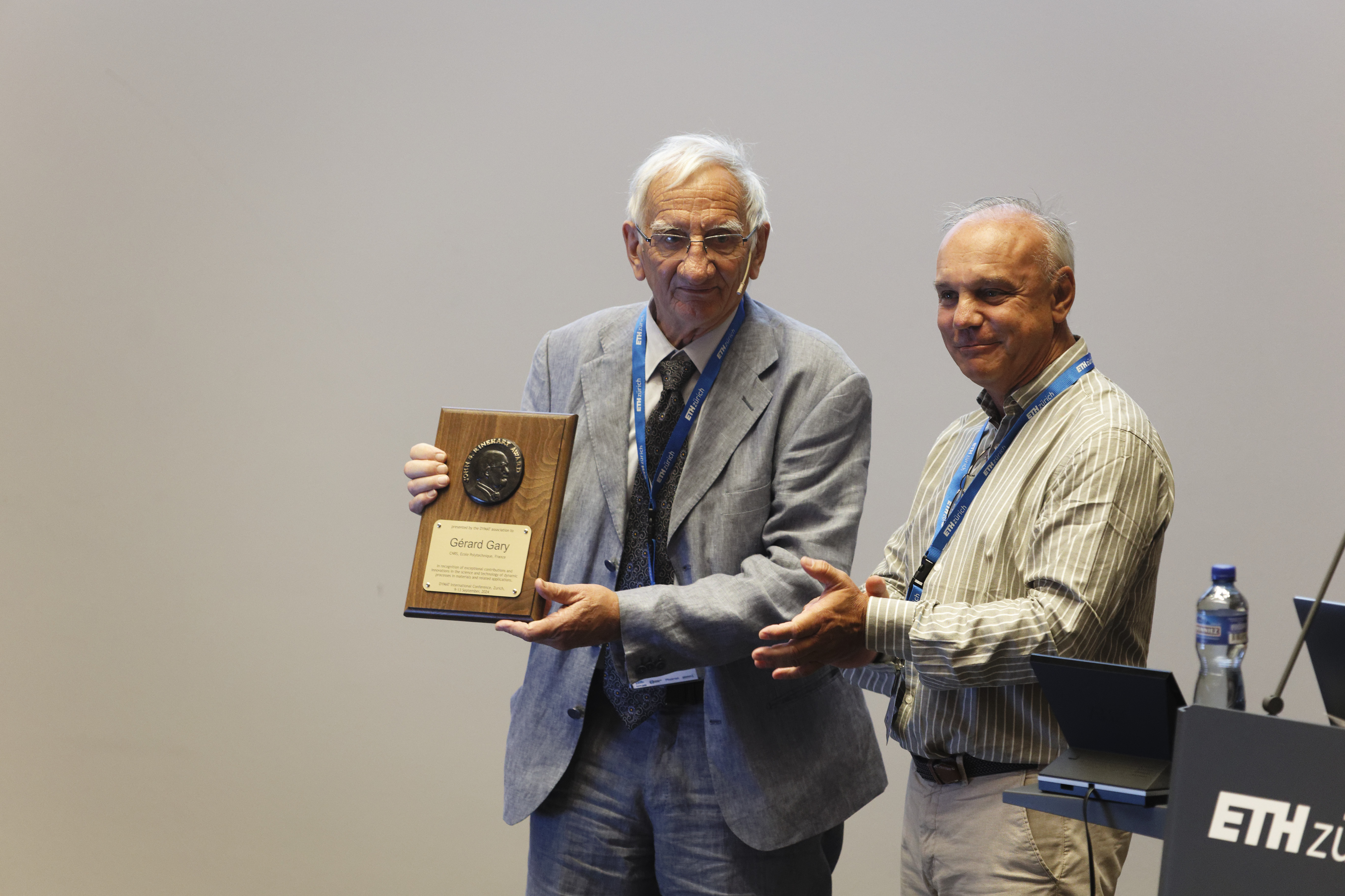 Gérard Gary receives the John Rinehart Award for his work in mechanics ...